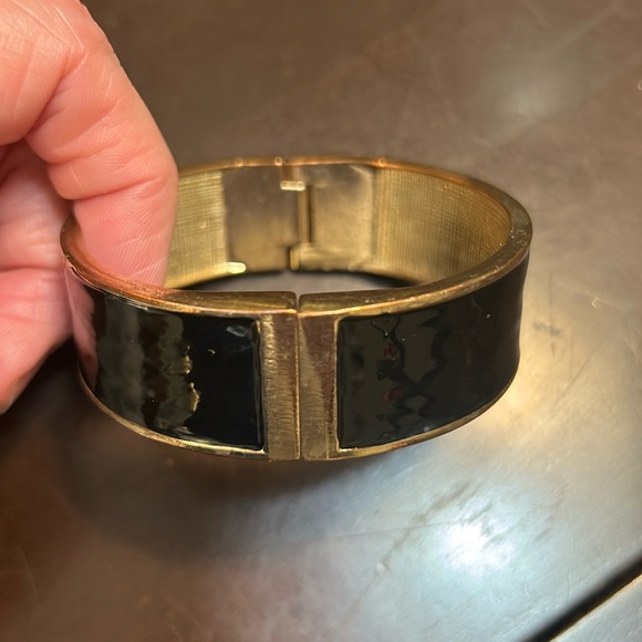 Jewelry | Gorgeous Black And Gold Vintage Aldo Bangle | Poshmark